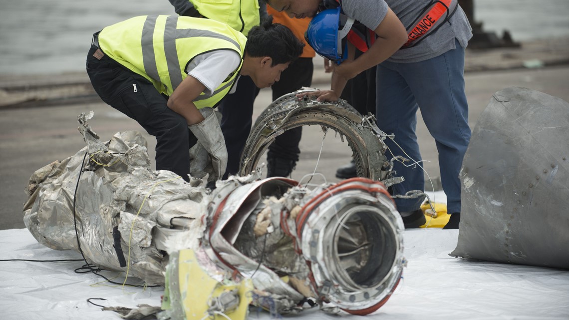 Pilots of Boeing 737 MAX 8 knew flight was in trouble during takeoff ...