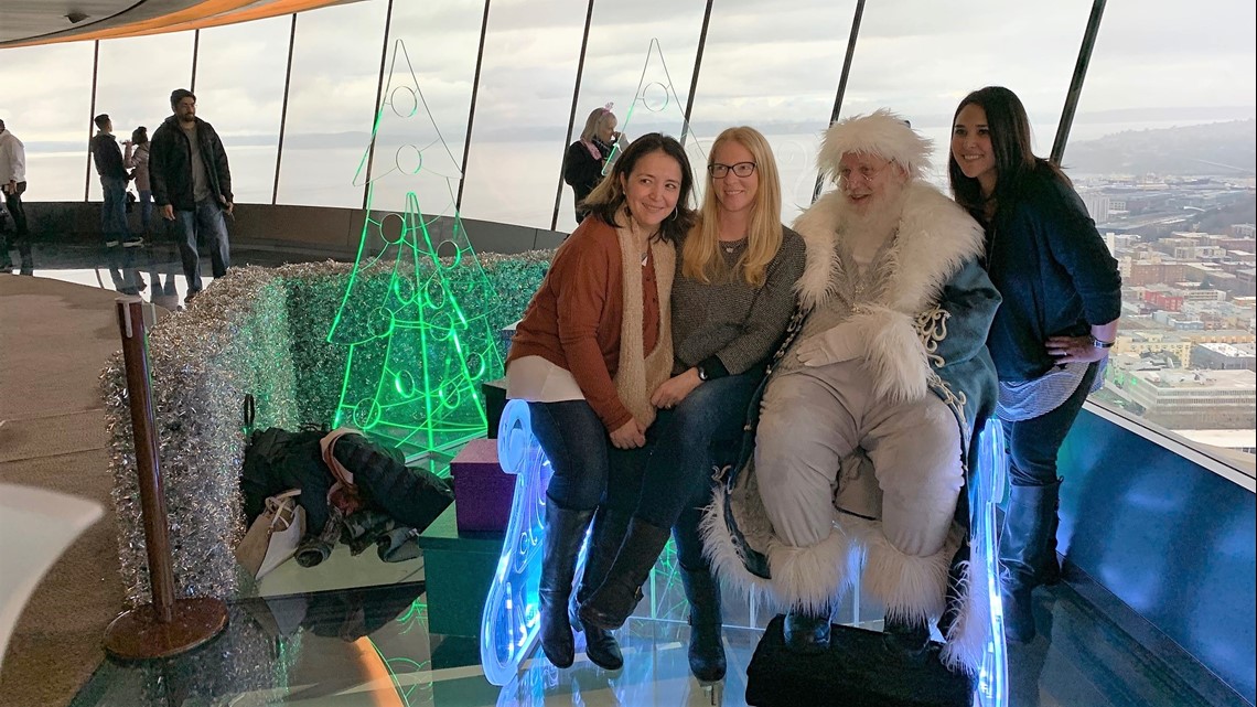 Take photos with Santa at the Space Needle | king5.com