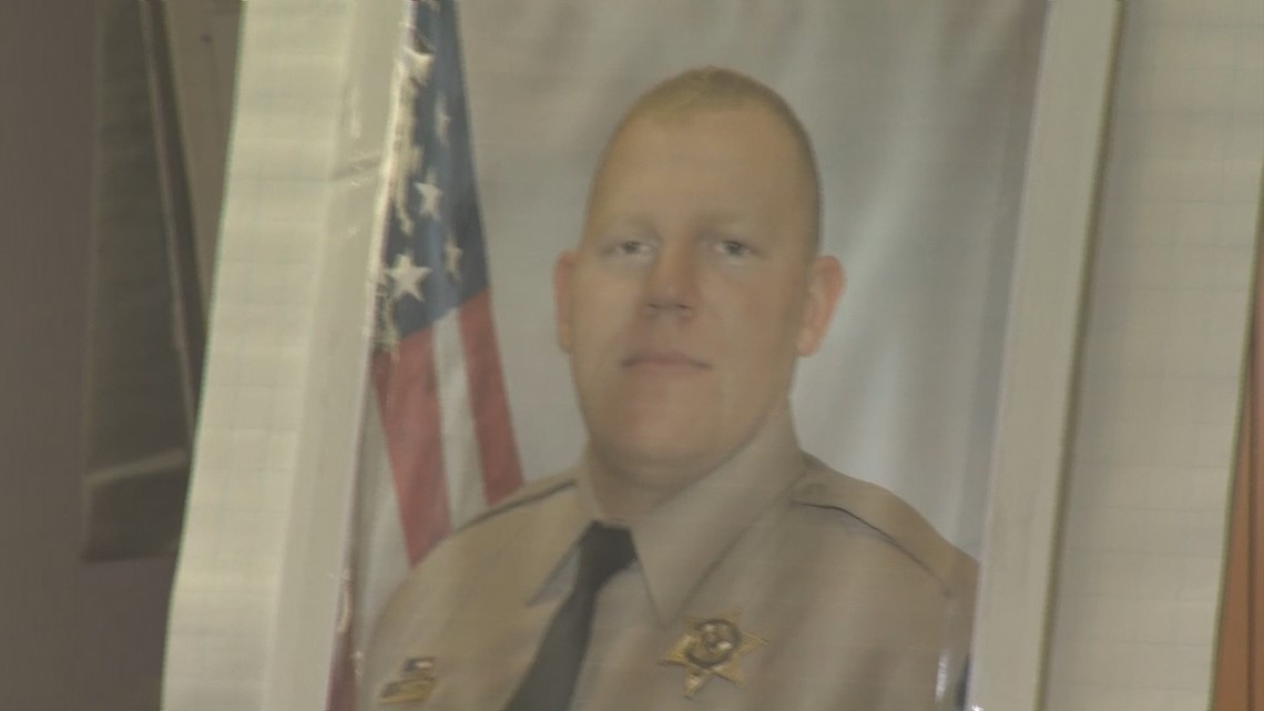 Deputy shot and killed in SW Washington identified | king5.com