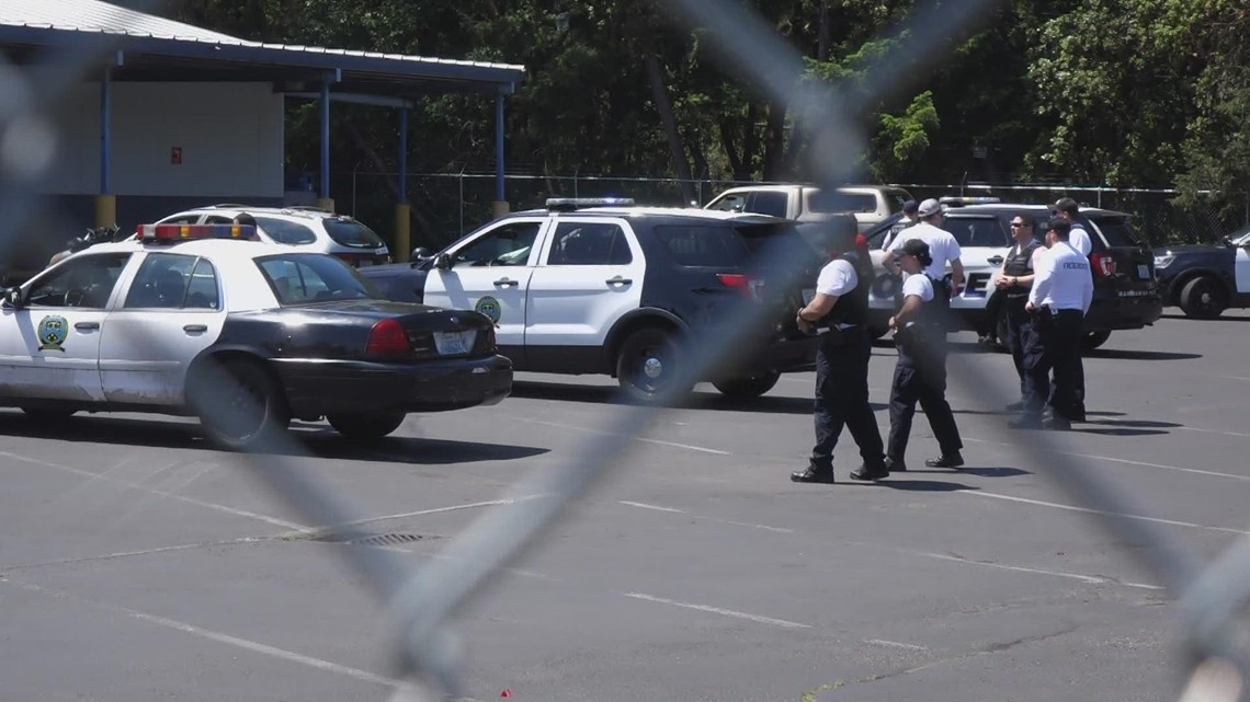 Burien police academy trainees raising funds for local teachers | king5.com