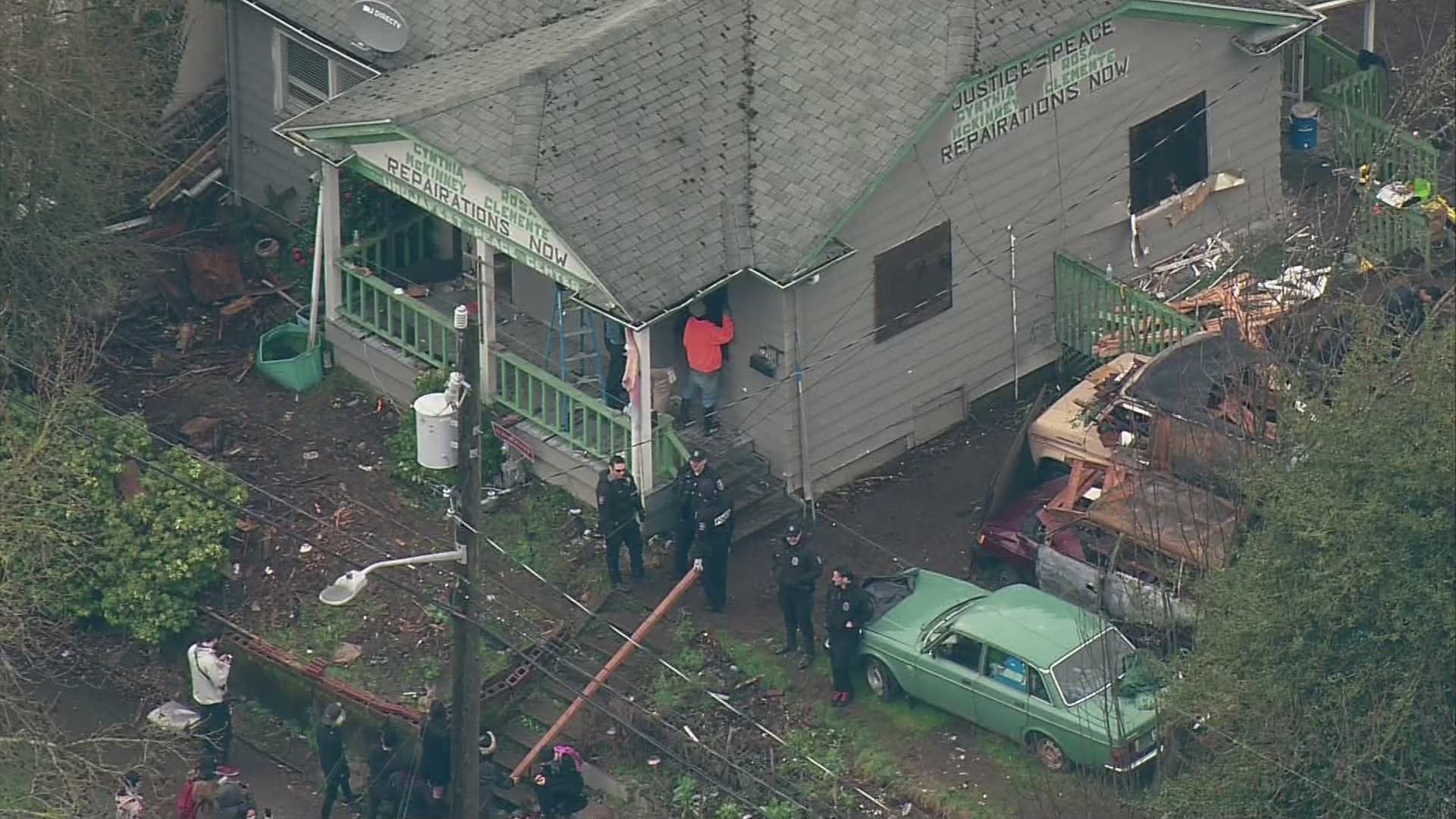 Seattle activist who once attacked a mayor is evicted | king5.com