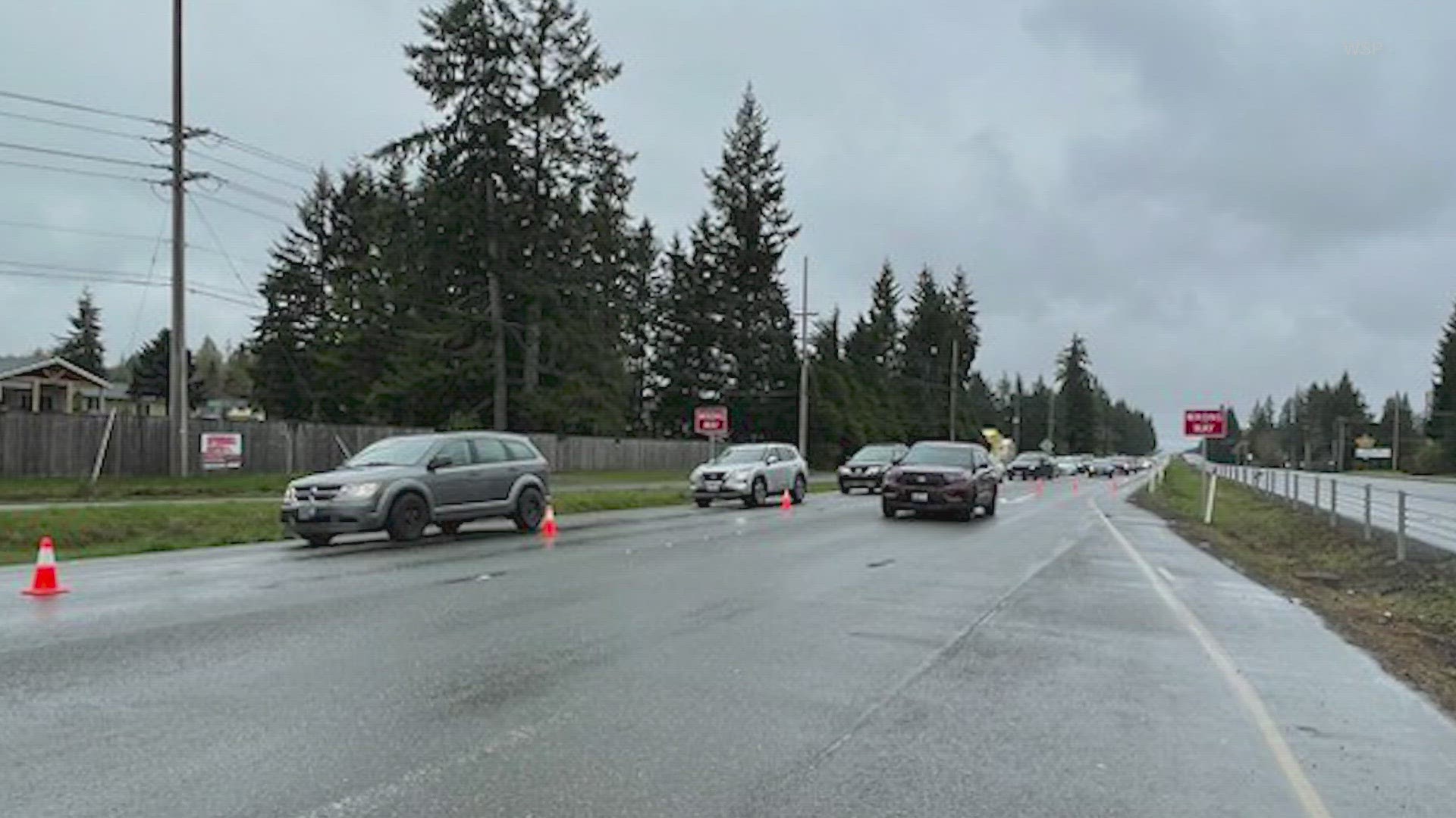 2 dead, trooper injured in crash near Shelton, WSP says | king5.com