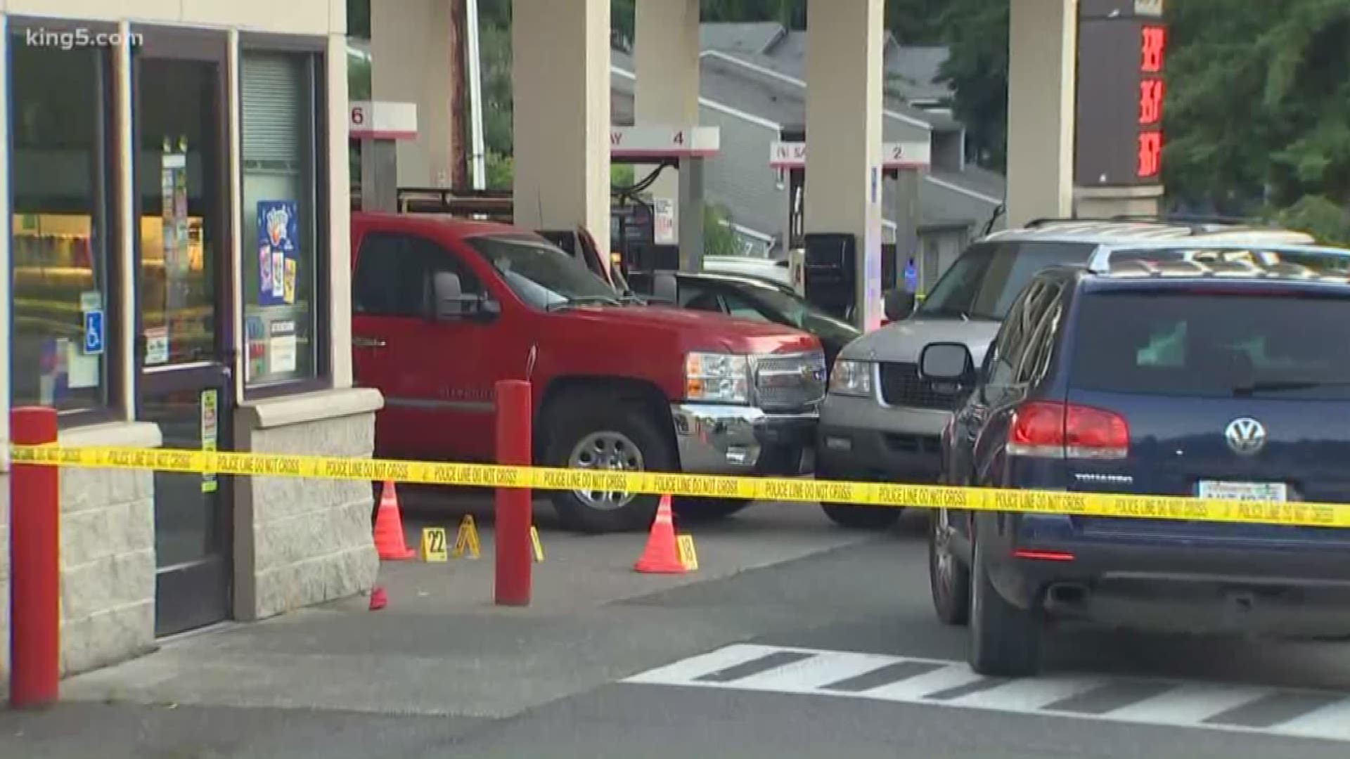 Suspect killed in officer-involved shooting at Kirkland Safeway | king5.com