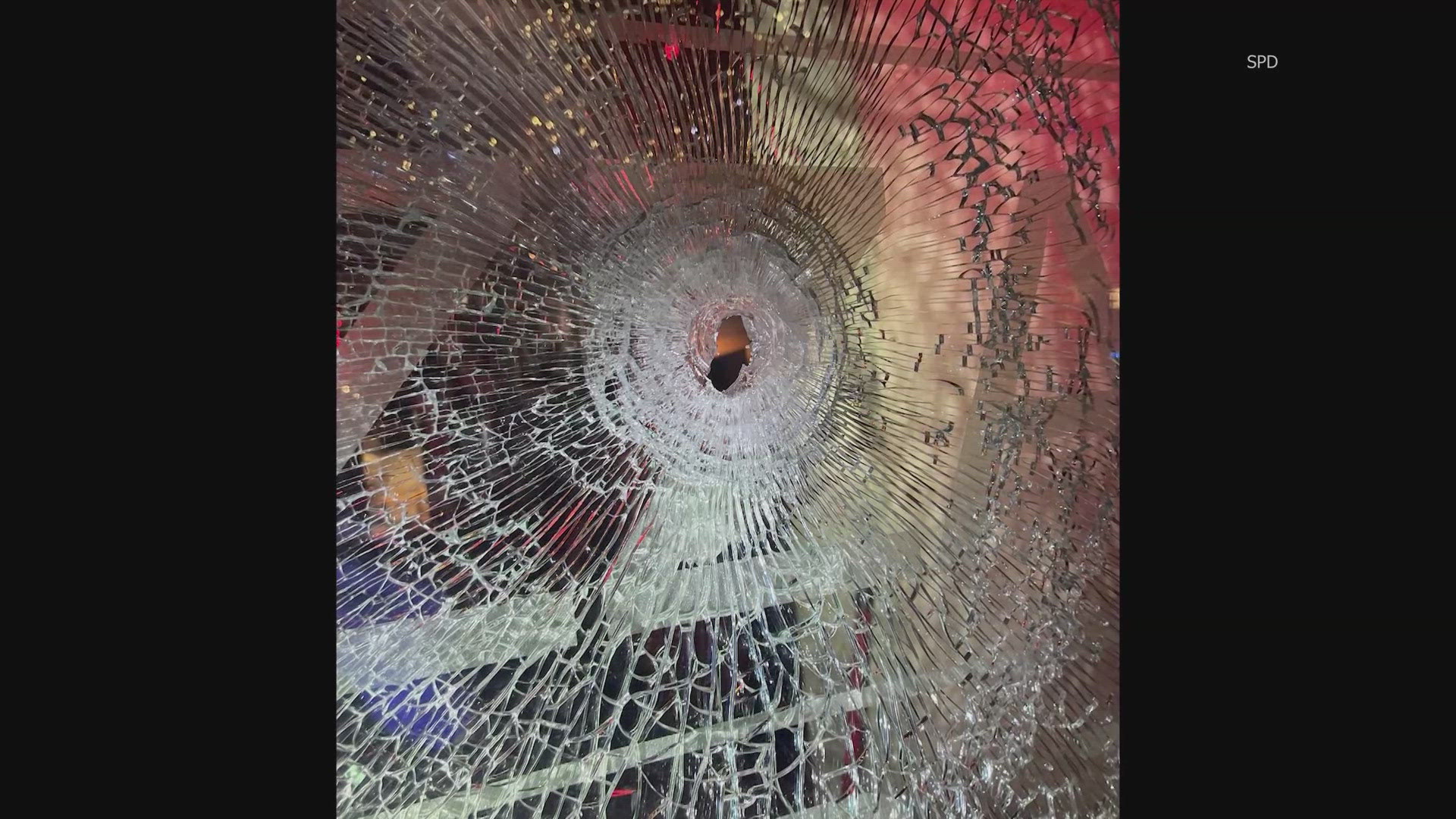 Capitol Hill pizza restaurant shot up, teen arrested | king5.com