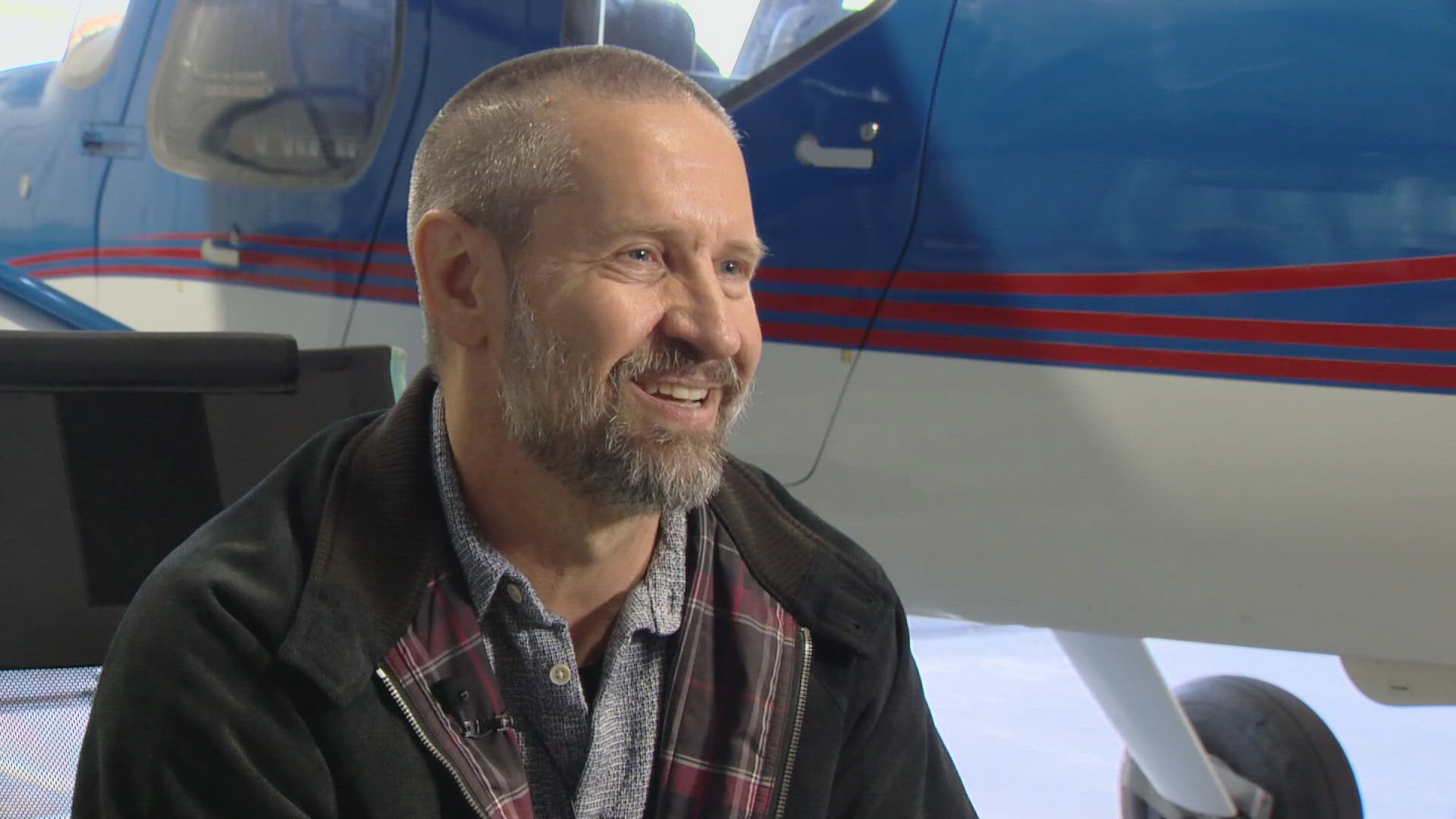 Seattle pilot crafts sky-high tribute to Mariners' playoff journey ...