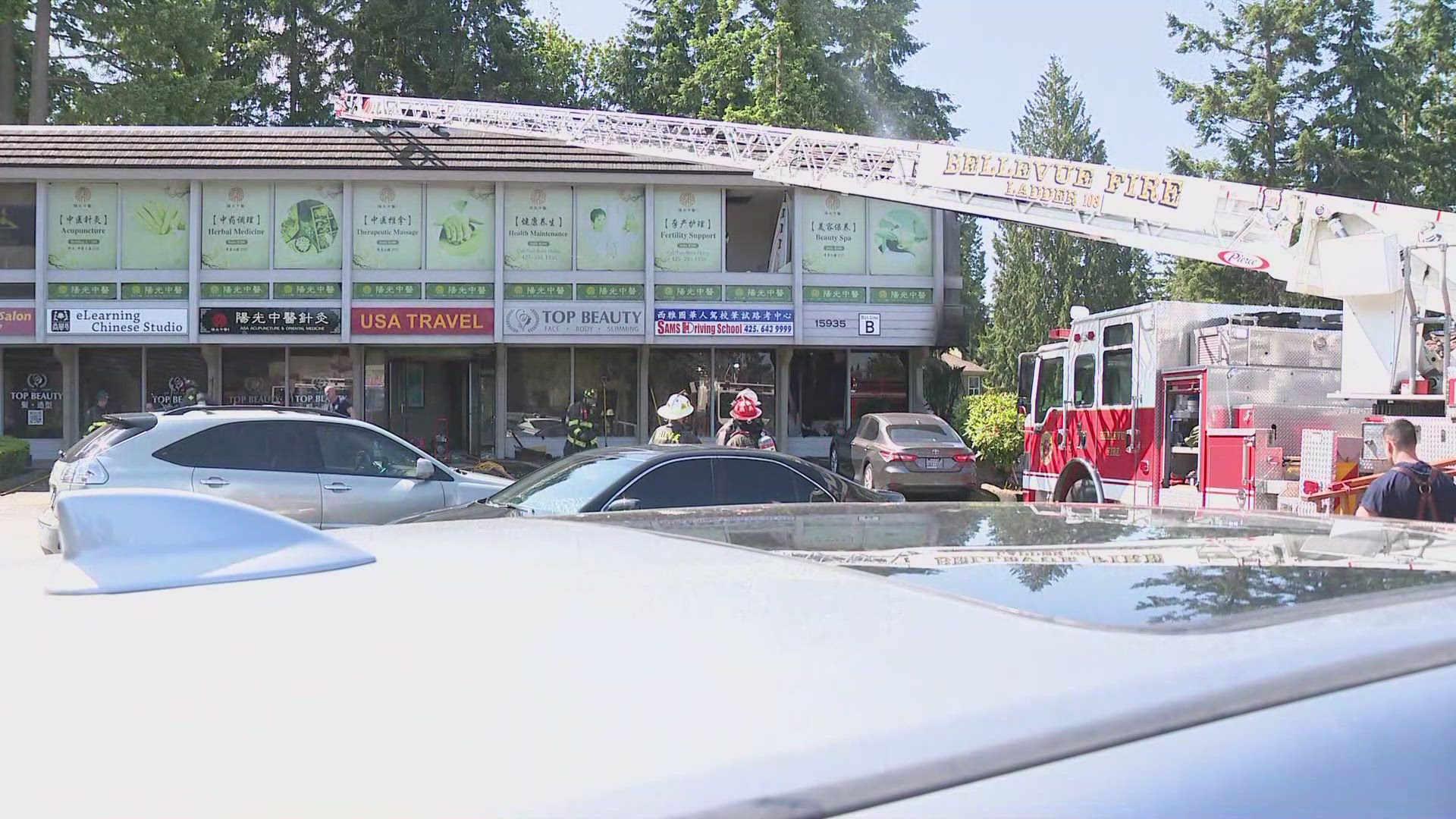 Strip mall fire in Bellevue under control | king5.com