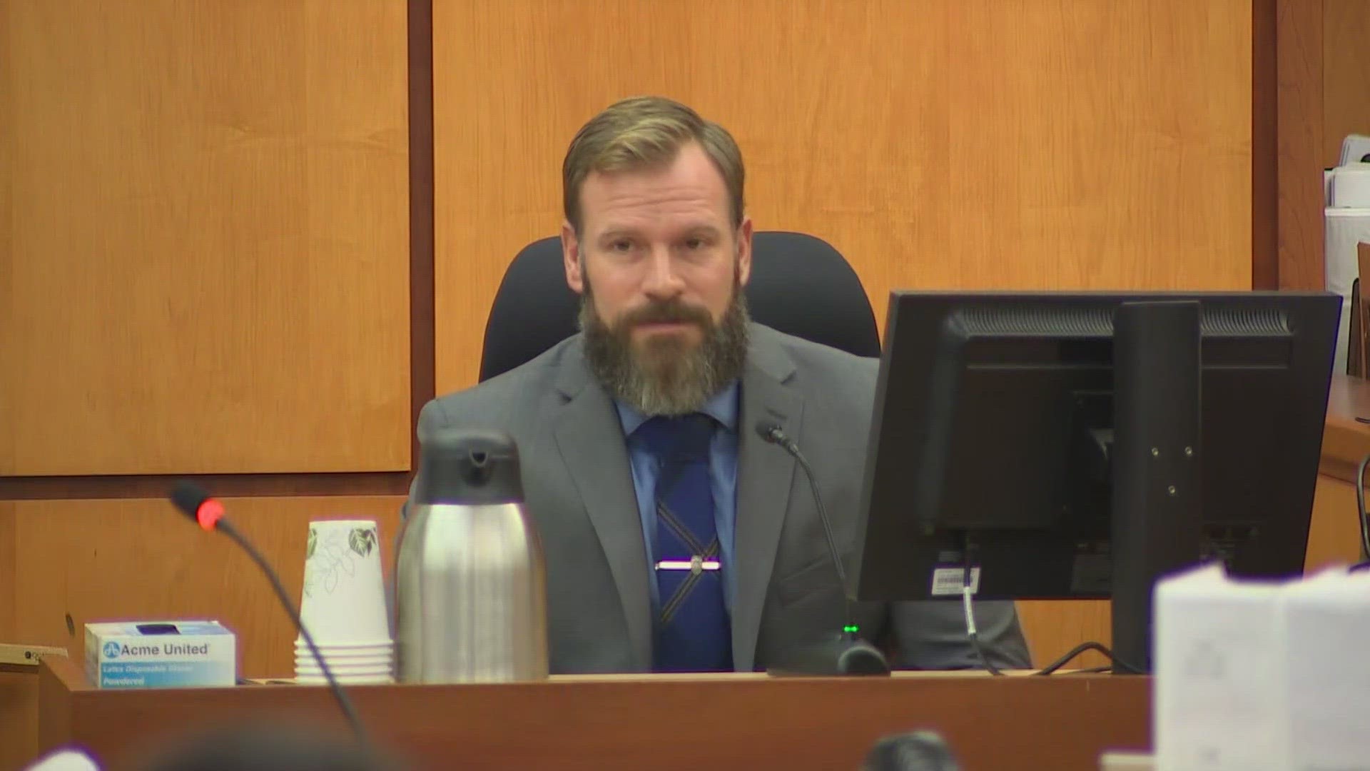 Tacoma officer testifies in Manuel Ellis death trial | king5.com