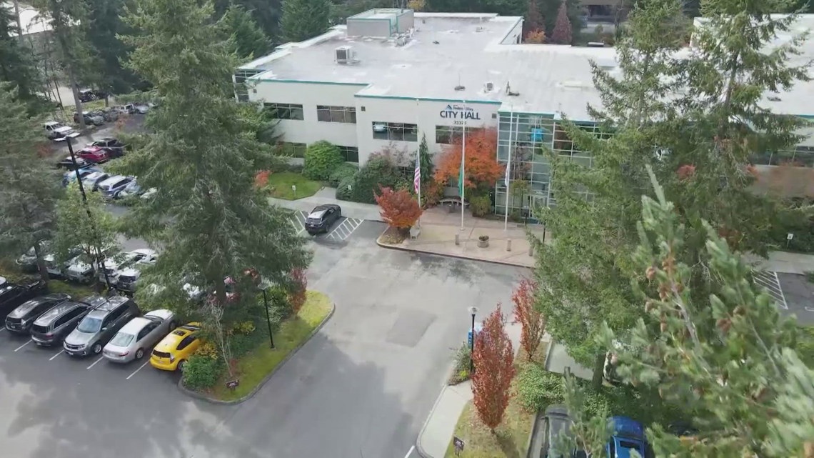 Federal Way flag policy sparks controversy | king5.com