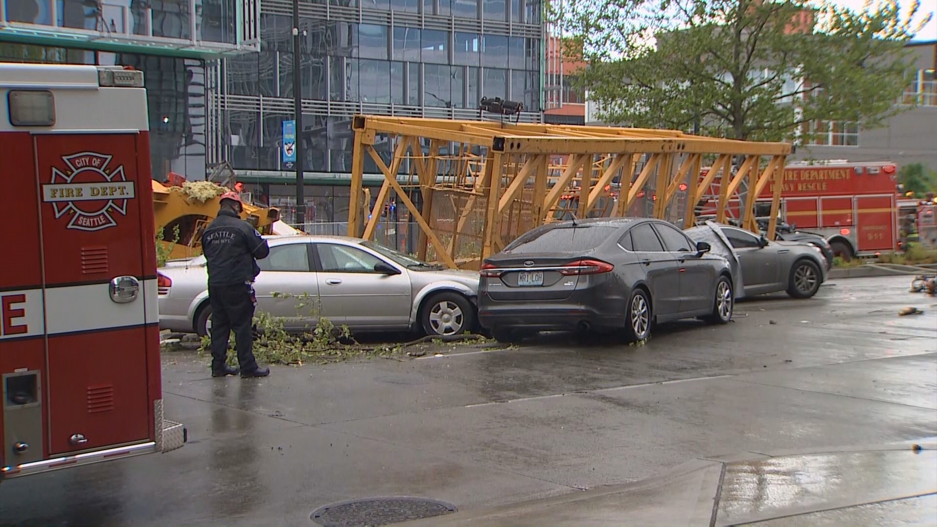PHOTOS: Crane collapse in downtown Seattle | king5.com