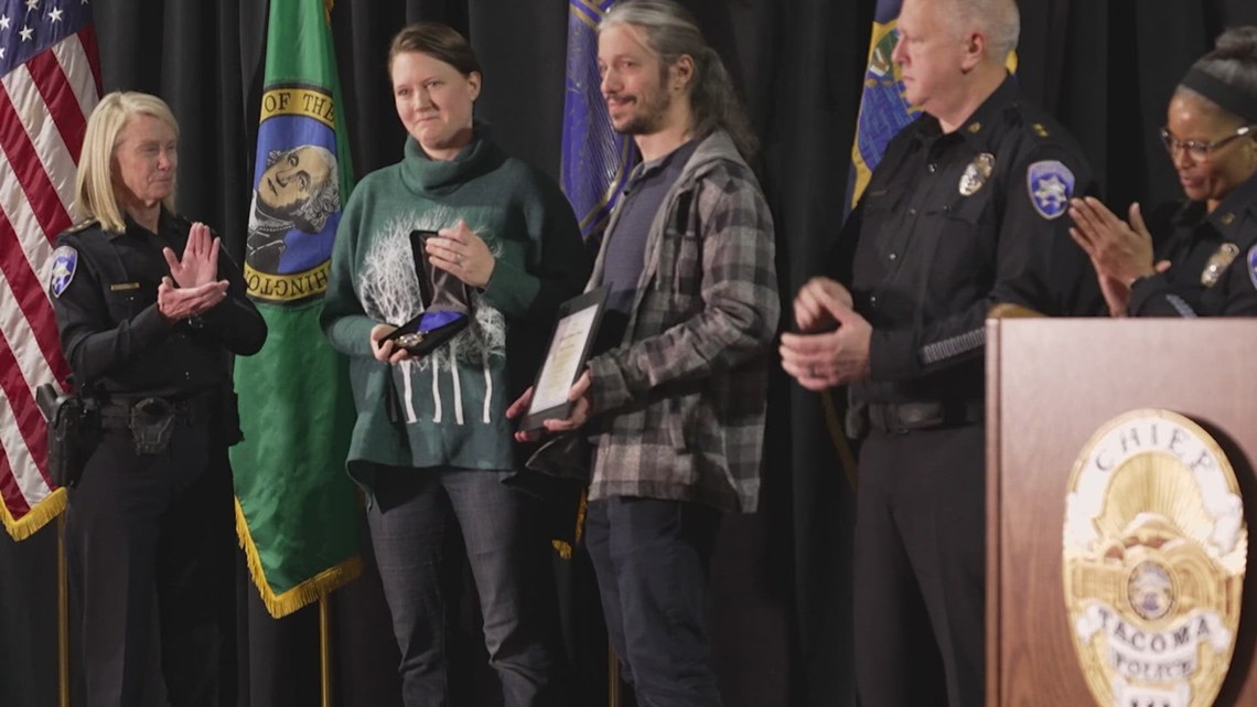 Tacoma couple receives Medal of Courage for stopping stabbing attack at ...