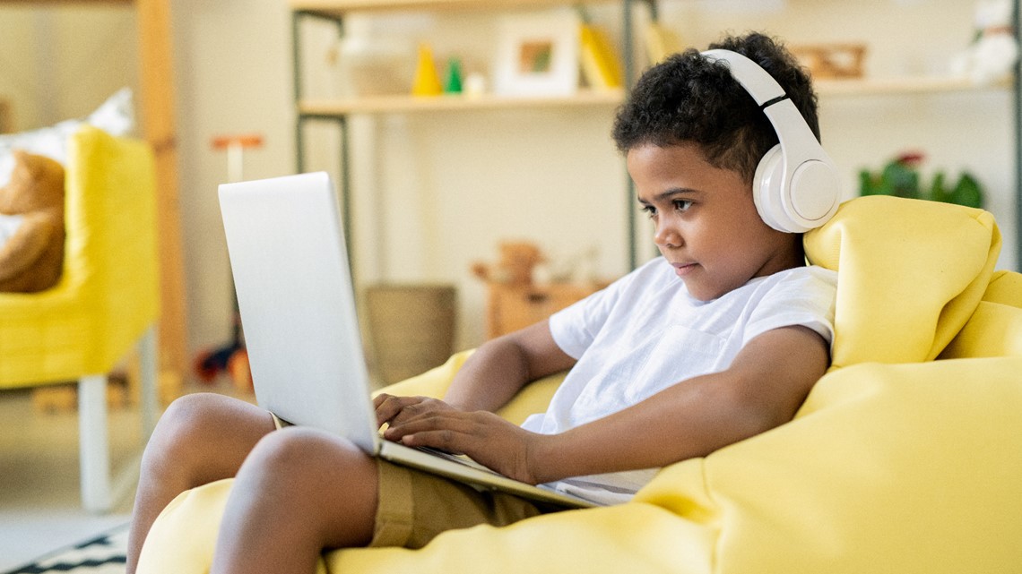Worried about your kids' internet usage? Here are some tips to keep ...