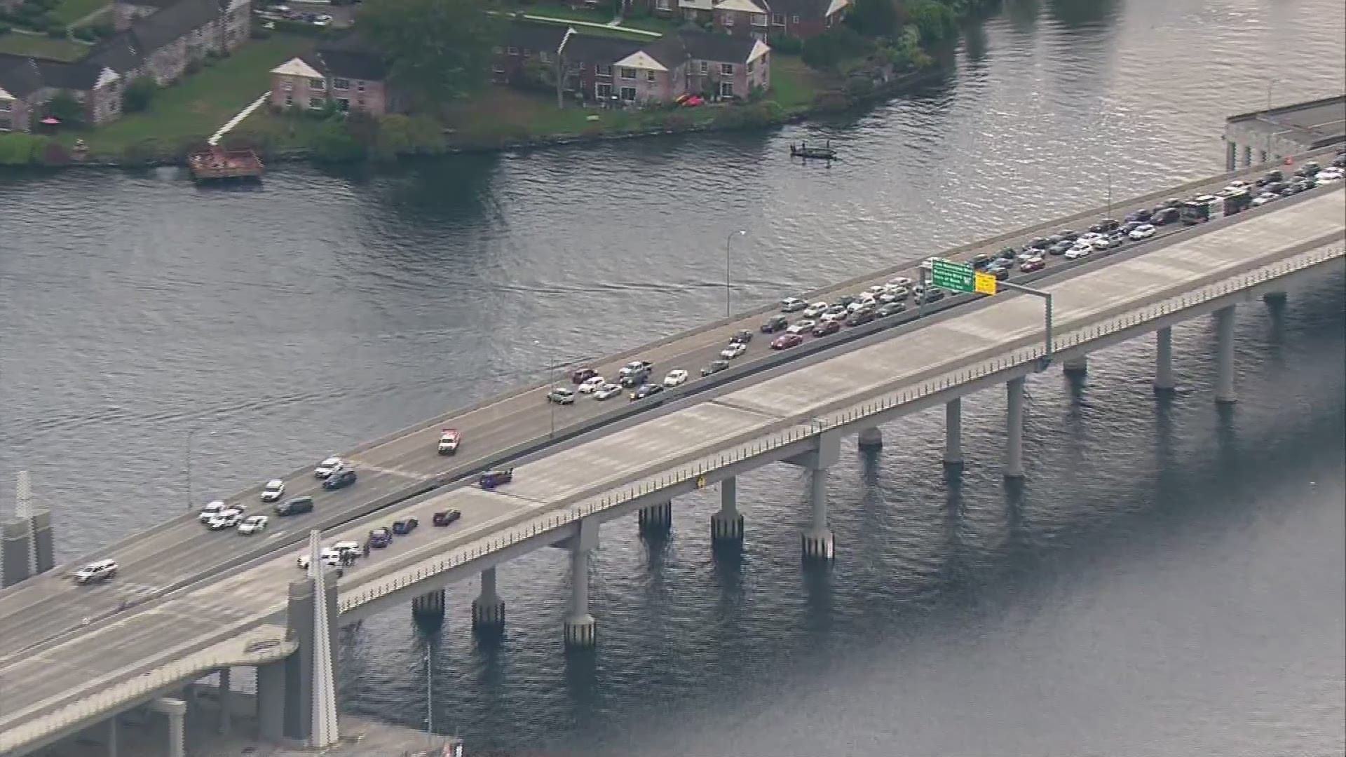 520 floating bridge reopens after police activity | king5.com
