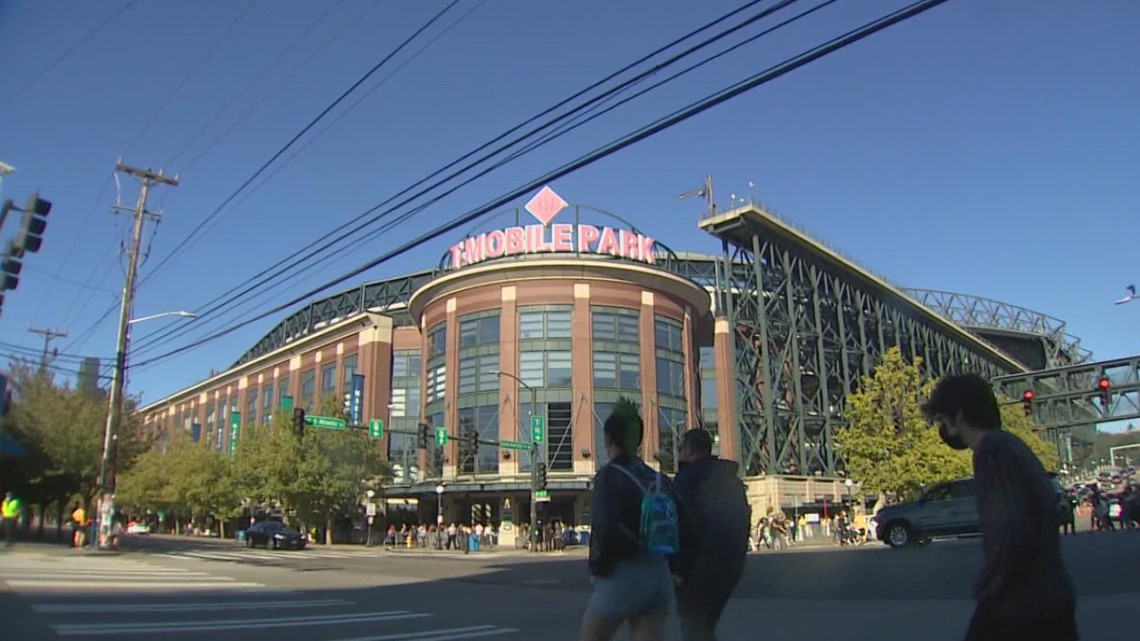 Masks now required at large outdoor gatherings in King and Pierce ...