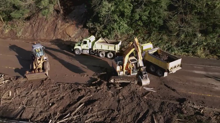 Interstate 5 closed south of Bellingham due to landslide | king5.com