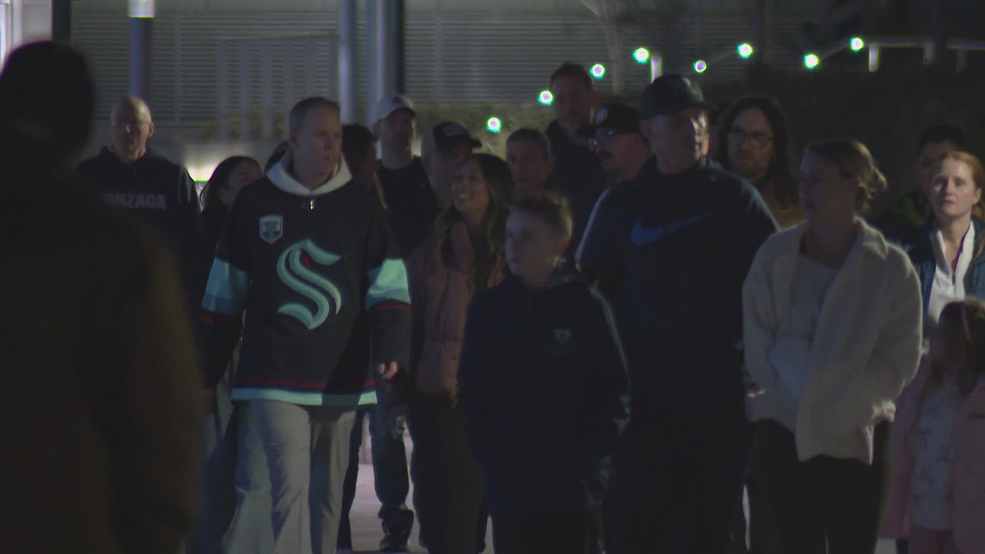 Driver hits, kills cyclist in Roy | king5.com