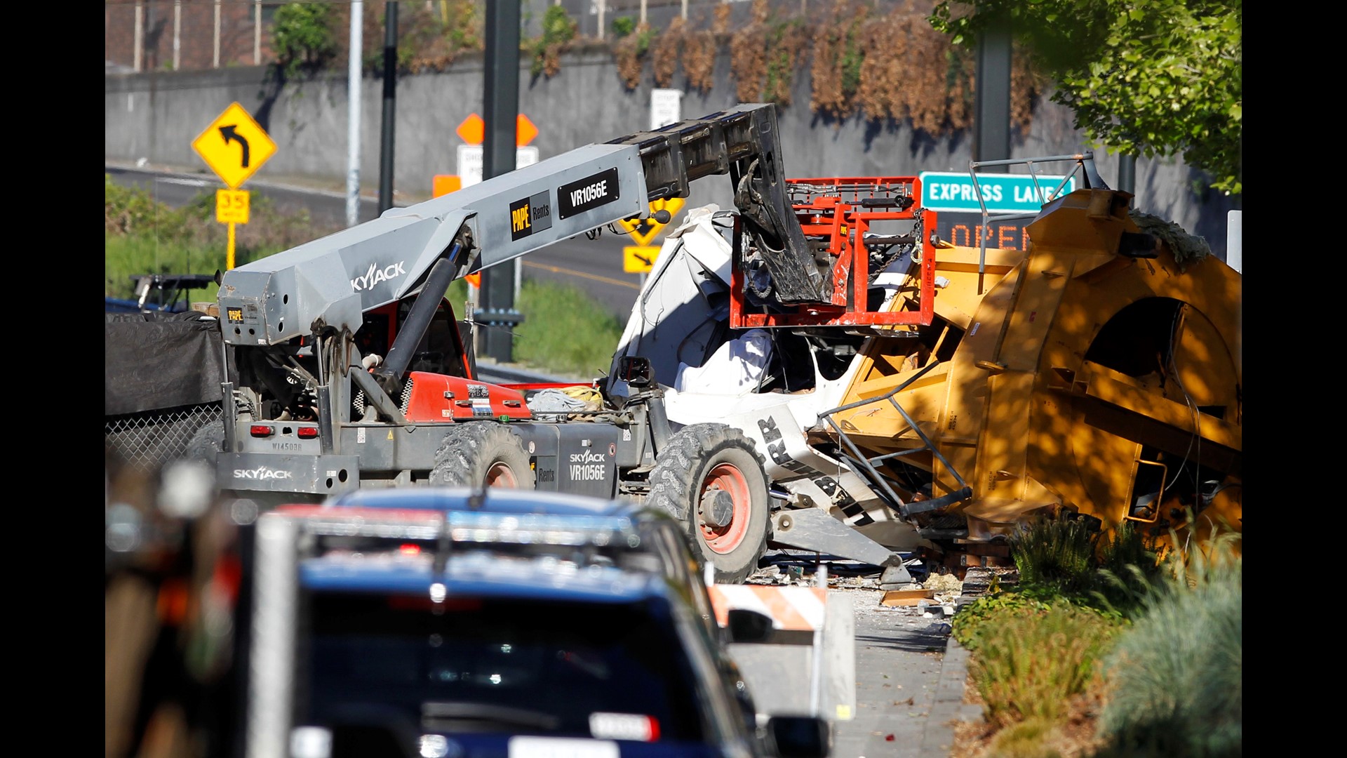 PHOTOS: Crane collapse in downtown Seattle | king5.com