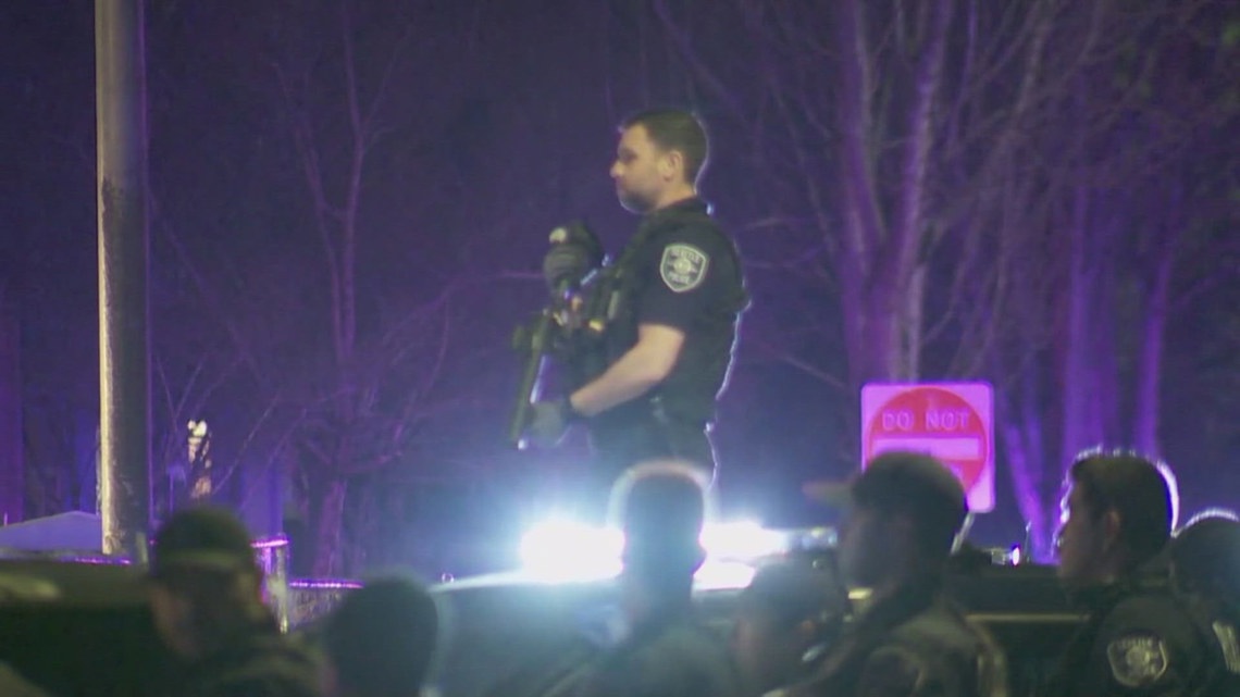 Man with machete barricades himself inside church, Seattle police say ...