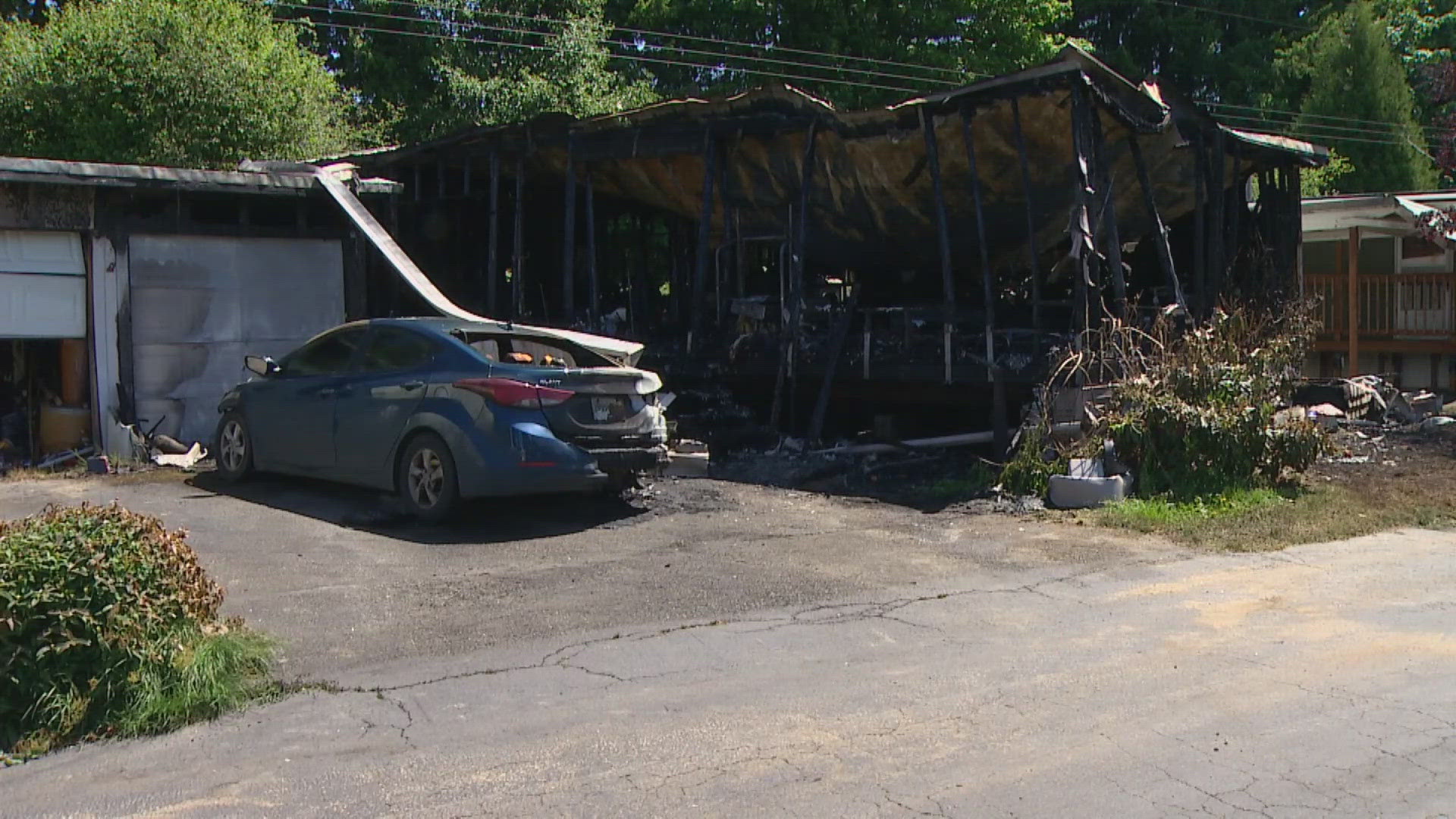10-year-old, 17-year-old killed in Lacey fire | king5.com