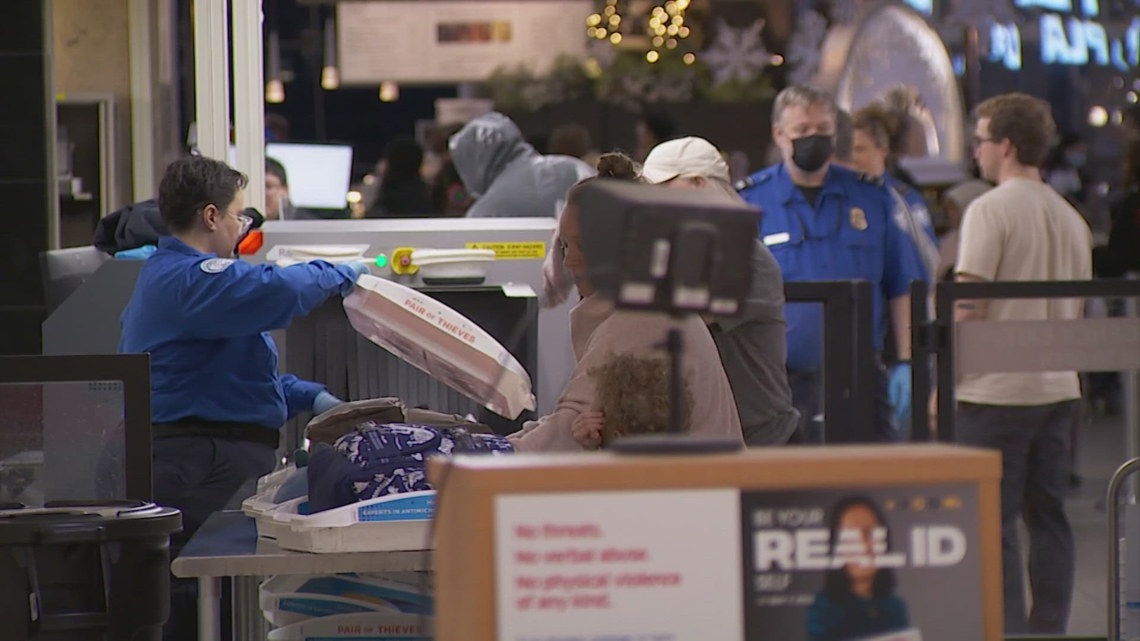 Suspect snuck onto Delta flight at SEA Airport before being arrested ...