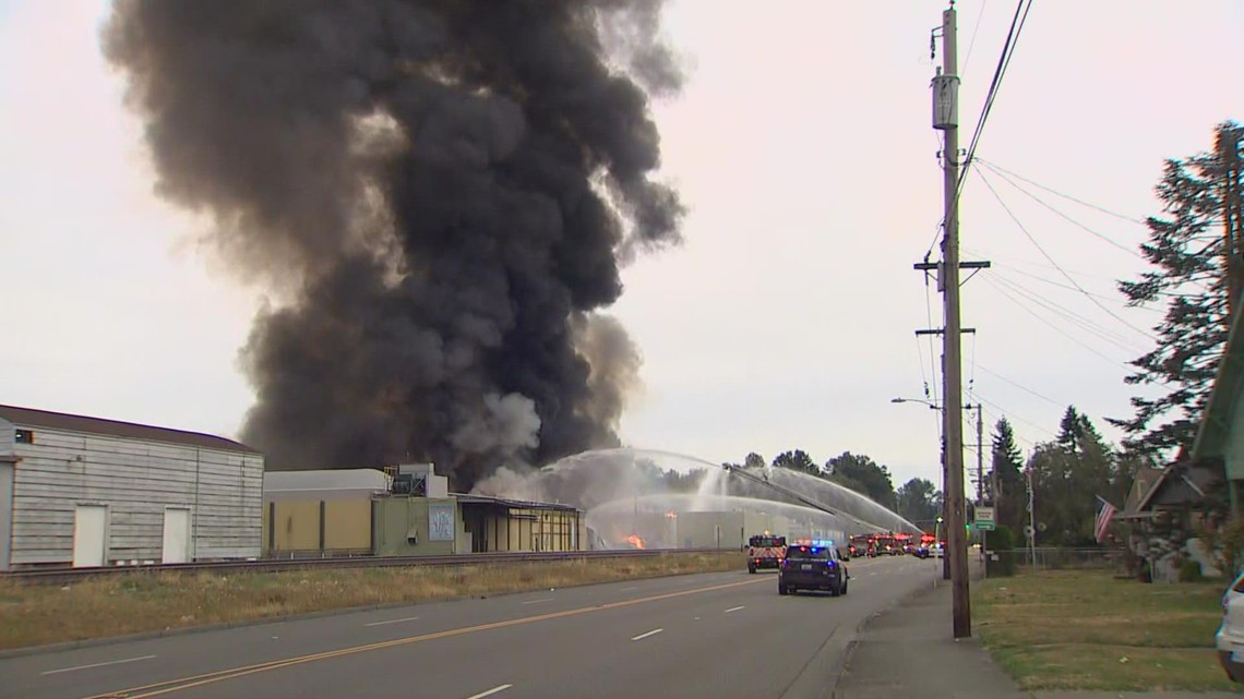 Puyallup residents allowed to go home after commercial fire evacuation ...