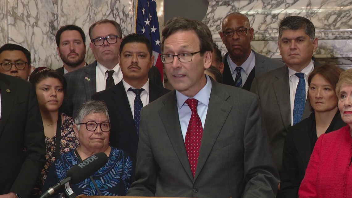 Gov. Ferguson defies federal pressure on sanctuary policies | king5.com