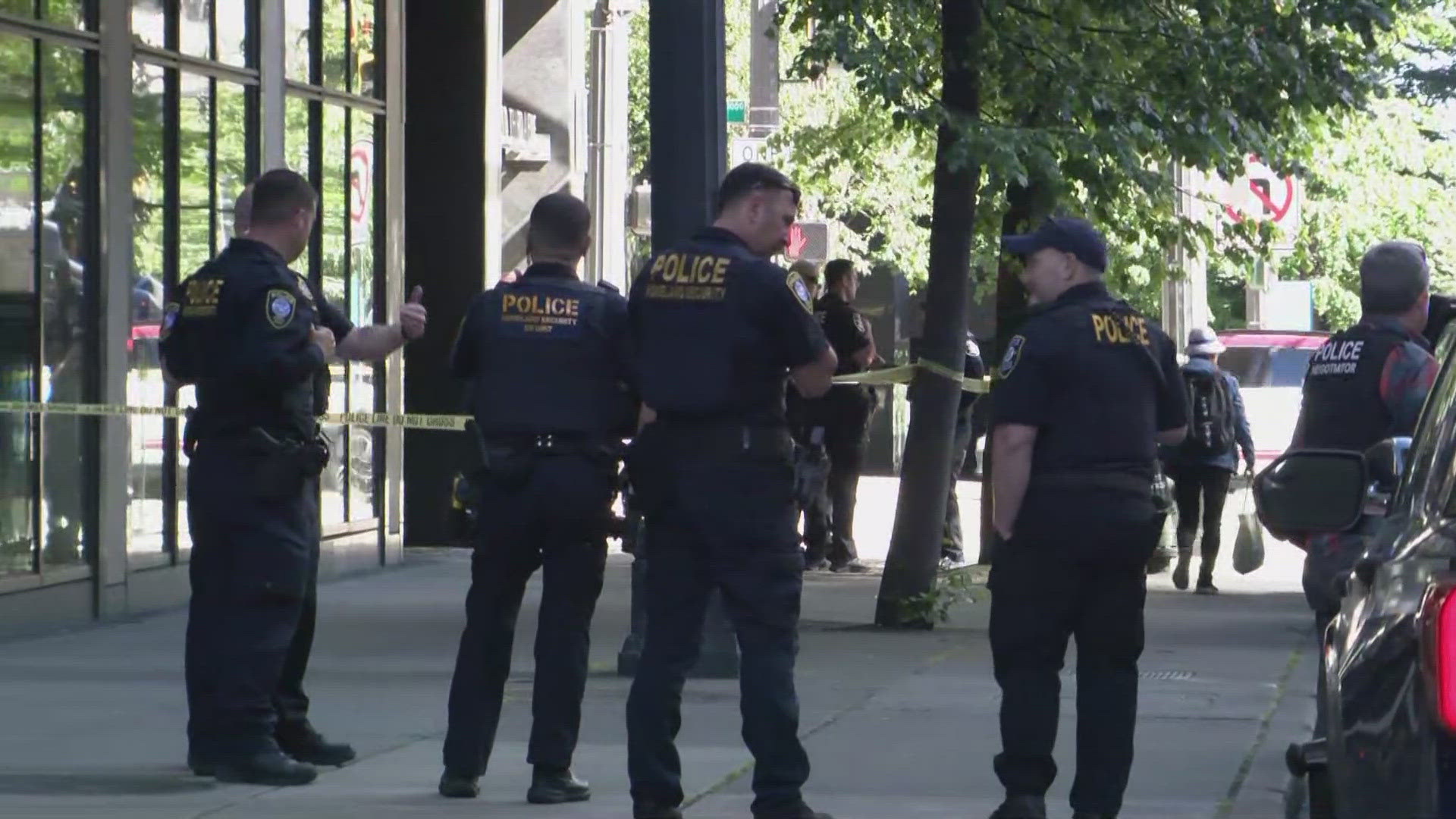 Woman taken into custody after entering FBI building with a gun | king5.com