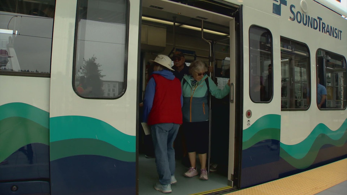 Downtown Redmond link light rail extension now open | king5.com