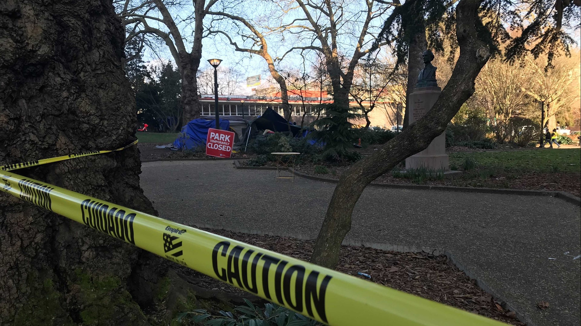 Seattle's Denny Park cleared of illegal homeless camp | king5.com