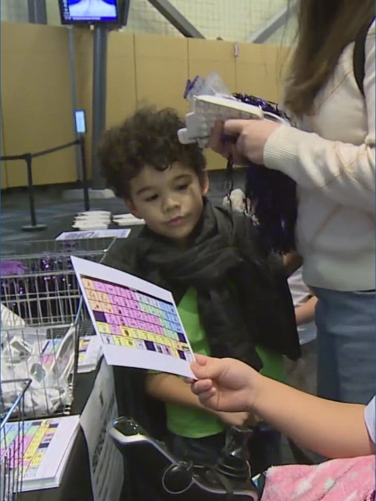 More than 150 schools and districts announce late starts Monday | king5.com