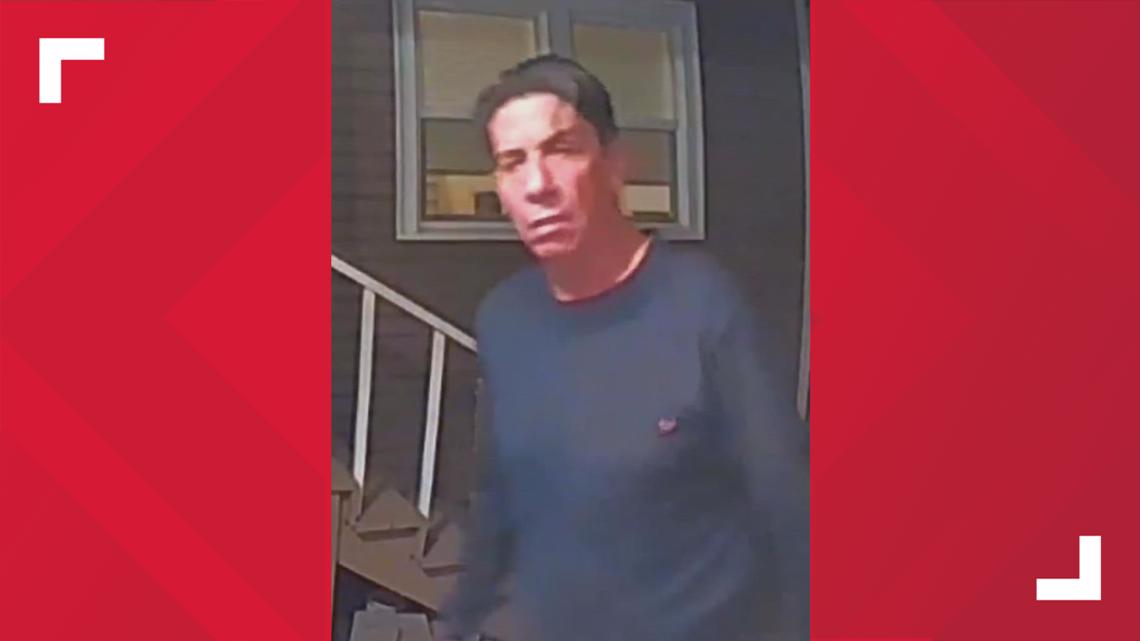 Police searching for suspected prowler reported near UW campus | king5.com