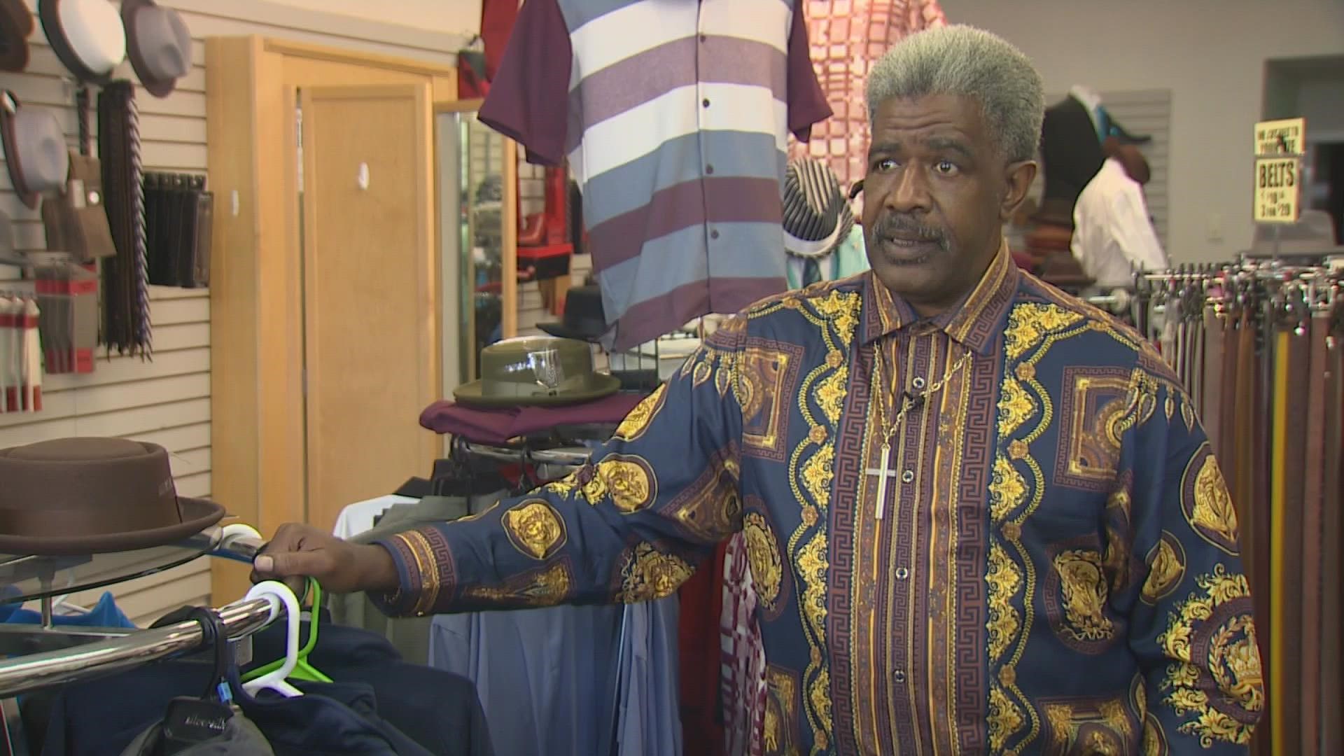 Owner Of Mr Mac Clothing Store In Tacoma Wants Burglary Suspect