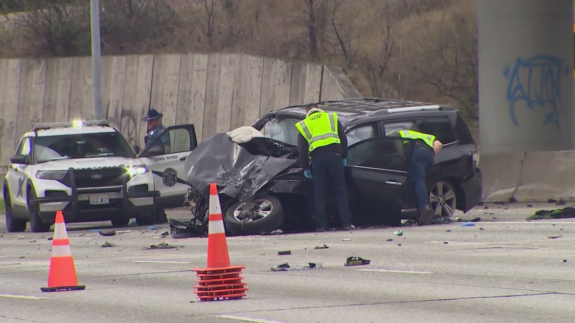 Driver charged in connection to deadly crash off I-5 overpass | king5.com