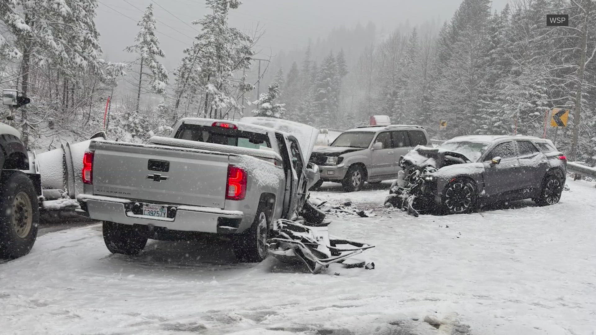 Stevens Pass reopens after 3-car crash closed the roadway Tuesday ...