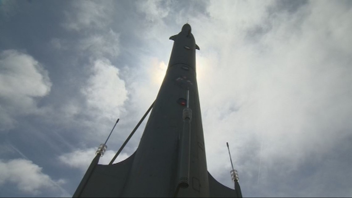 Take off on the 'Unofficial Rocket Tour of Seattle' | king5.com