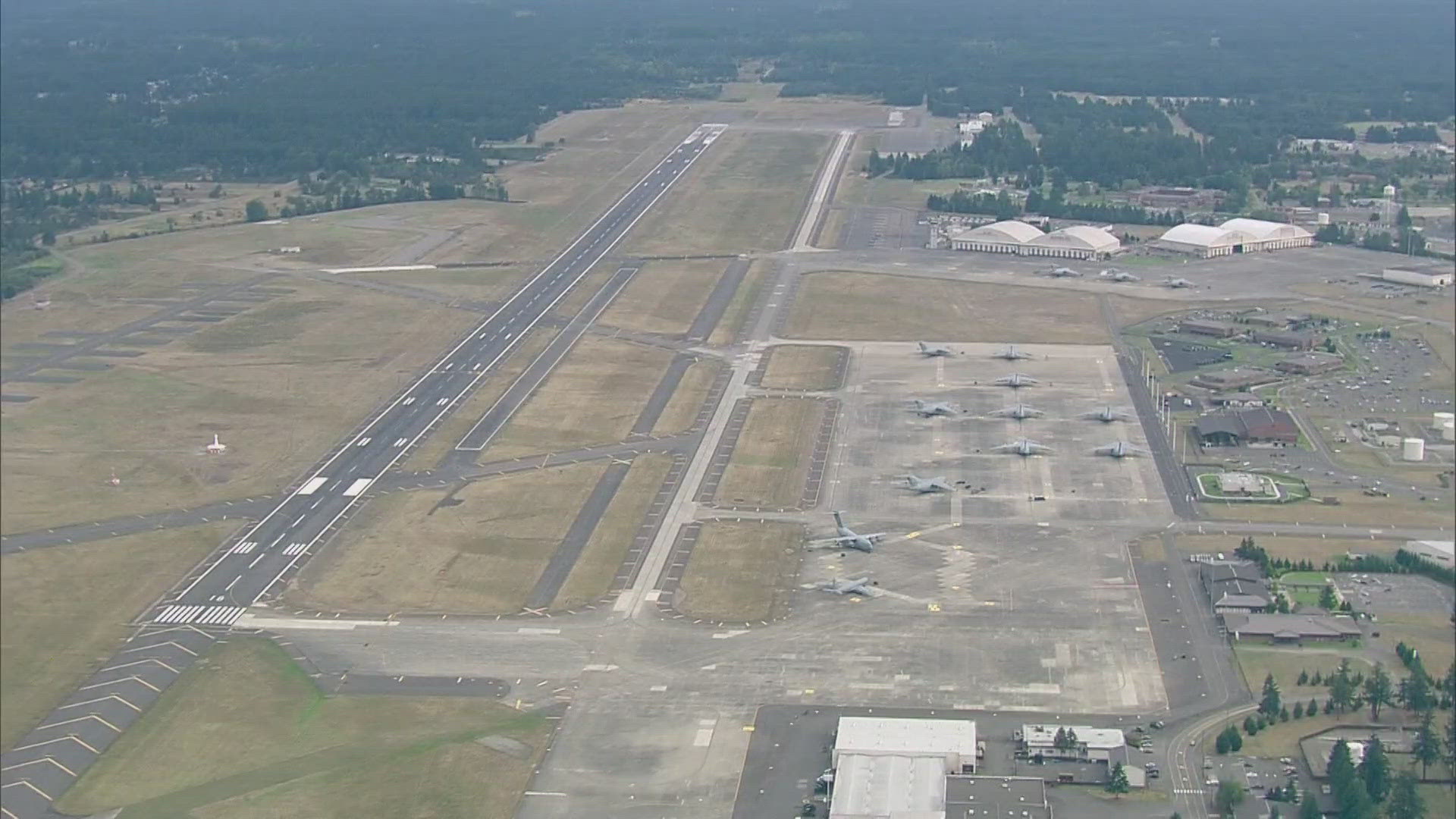 Washington panel revisits JBLM air travel proposal | king5.com