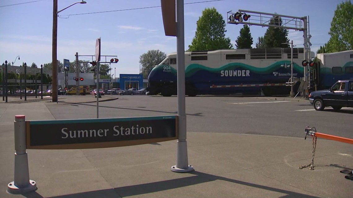 Sumner resident questions whether Sounder parking garage is needed ...