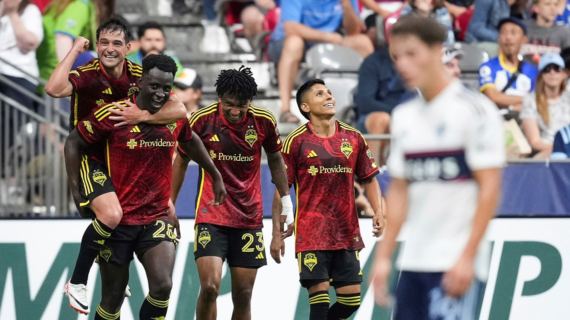 Chú, Yeimar lead Sounders to 3-2 victory over Whitecaps | king5.com