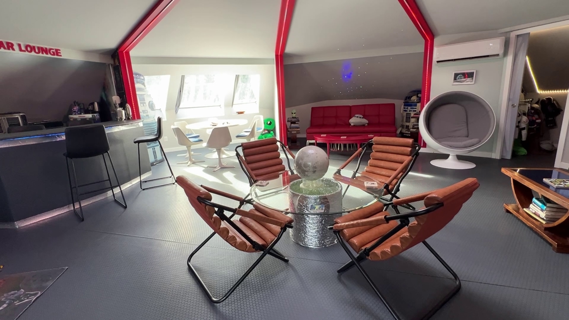 Spend the night inside a Spaceship in Vancouver, WA | king5.com