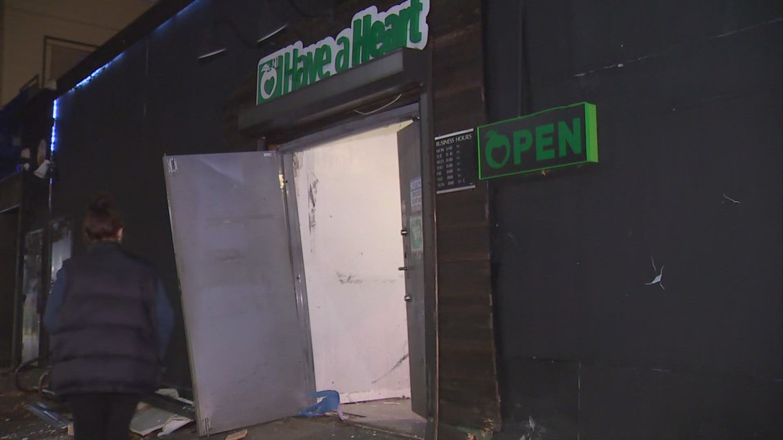 Seattle pot shop victimized by burglars in crash-and-grab | king5.com