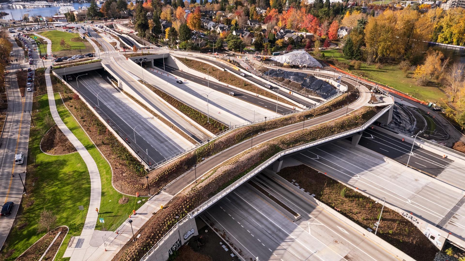 Grand opening of new bike, pedestrian bridge over SR 520 in Montlake ...