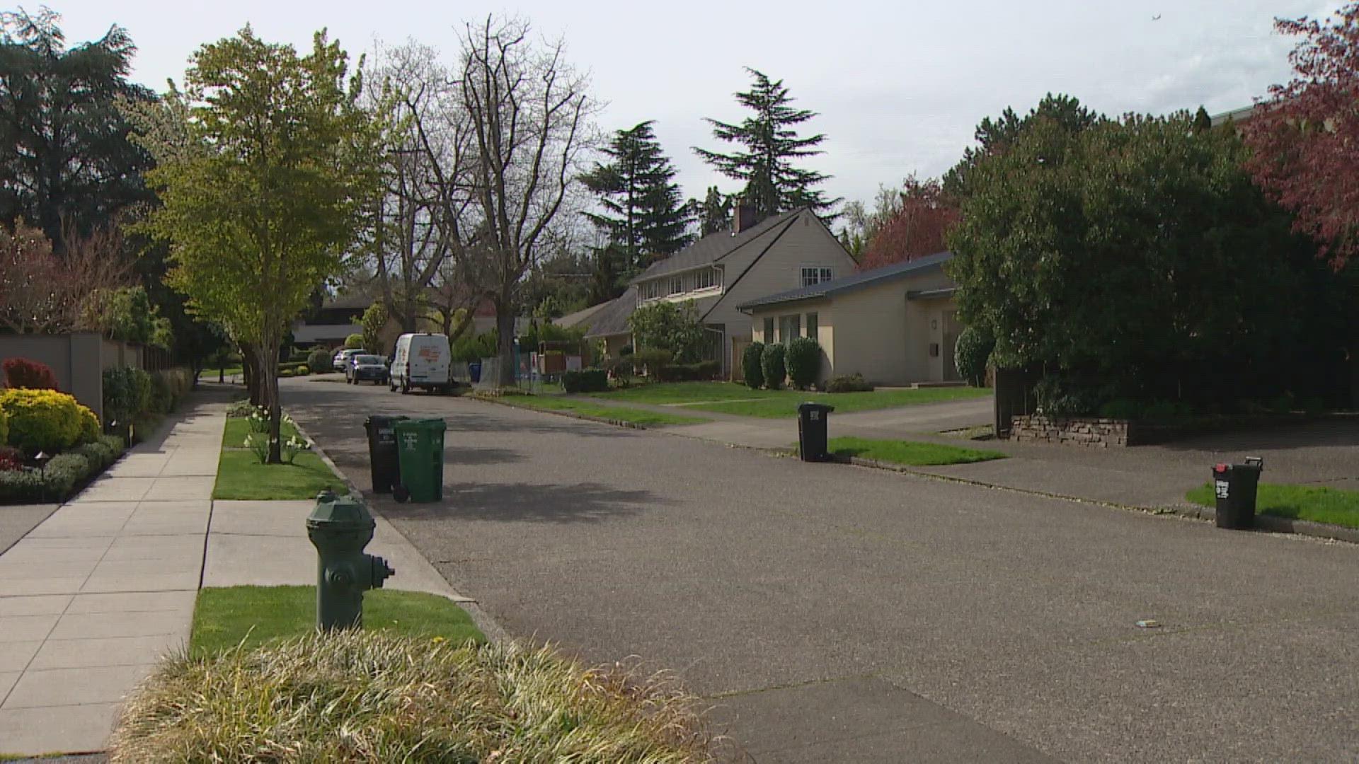 87-year-old man robbed at gunpoint in his driveway | king5.com