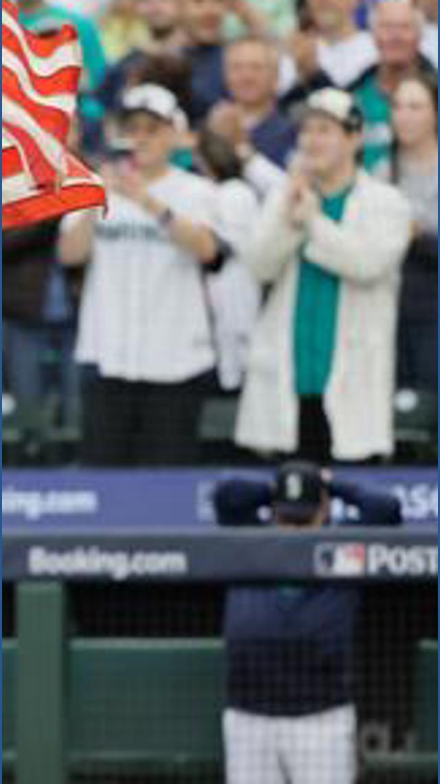 Mariners to unveil statue honoring 2001 playoff team, flag raising ...