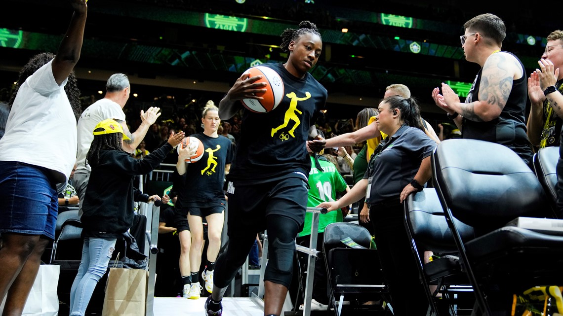 Jewell Loyd steps into more prominent role with rebuilding Seattle ...