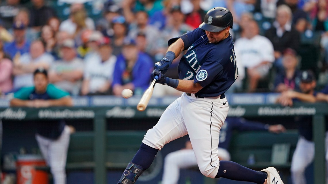 Back to .500, Mariners beat Toronto 8-3 to open series | king5.com