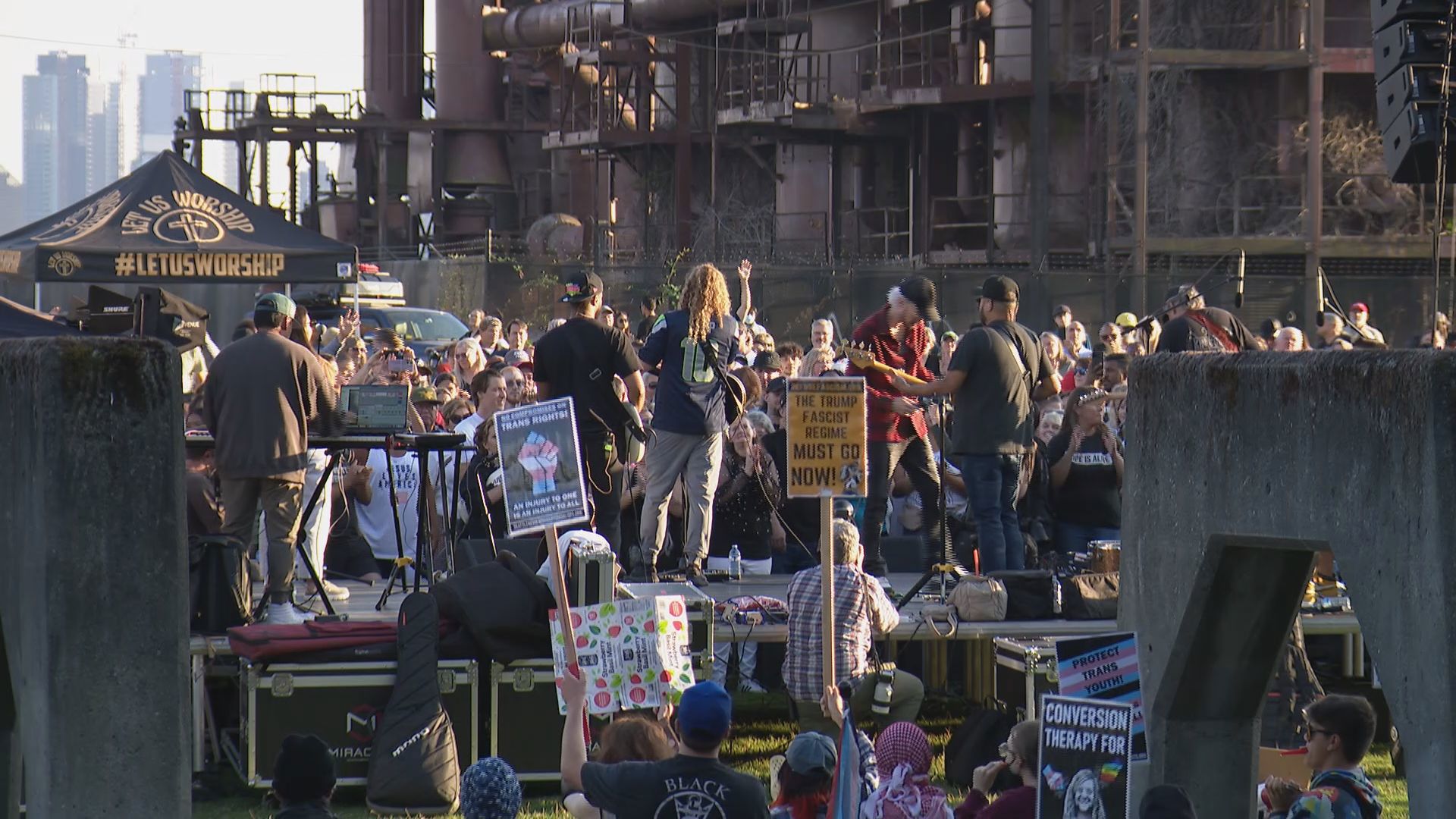 Worship concert at Gas Works Park remains peaceful after safety ...