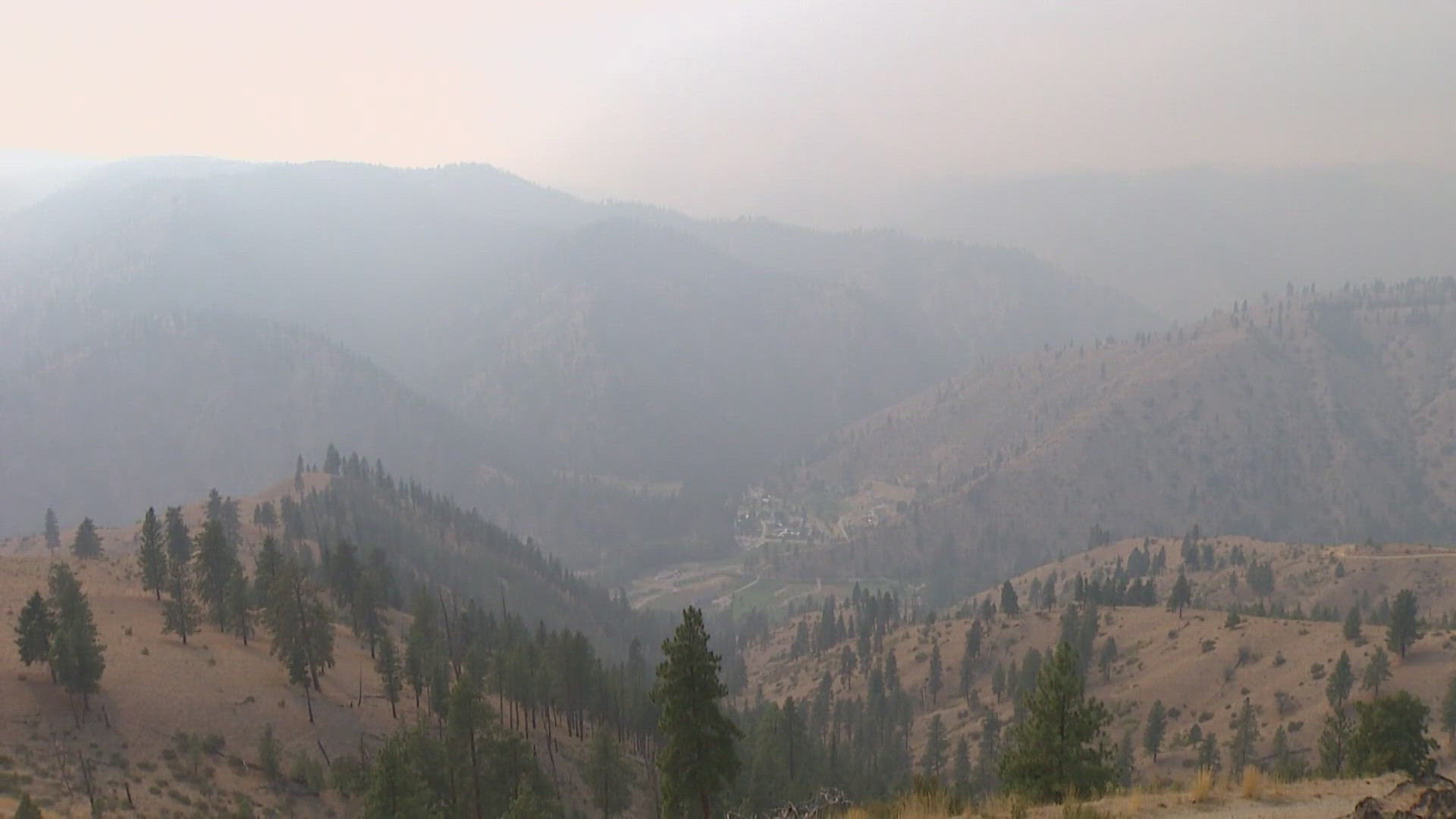 Evacuations expand for Lower Sugarloaf Fire | king5.com