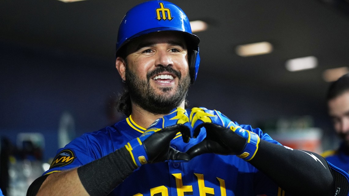 Seattle Mariners fan guide to T-Mobile Park: Parking, food, bags ...