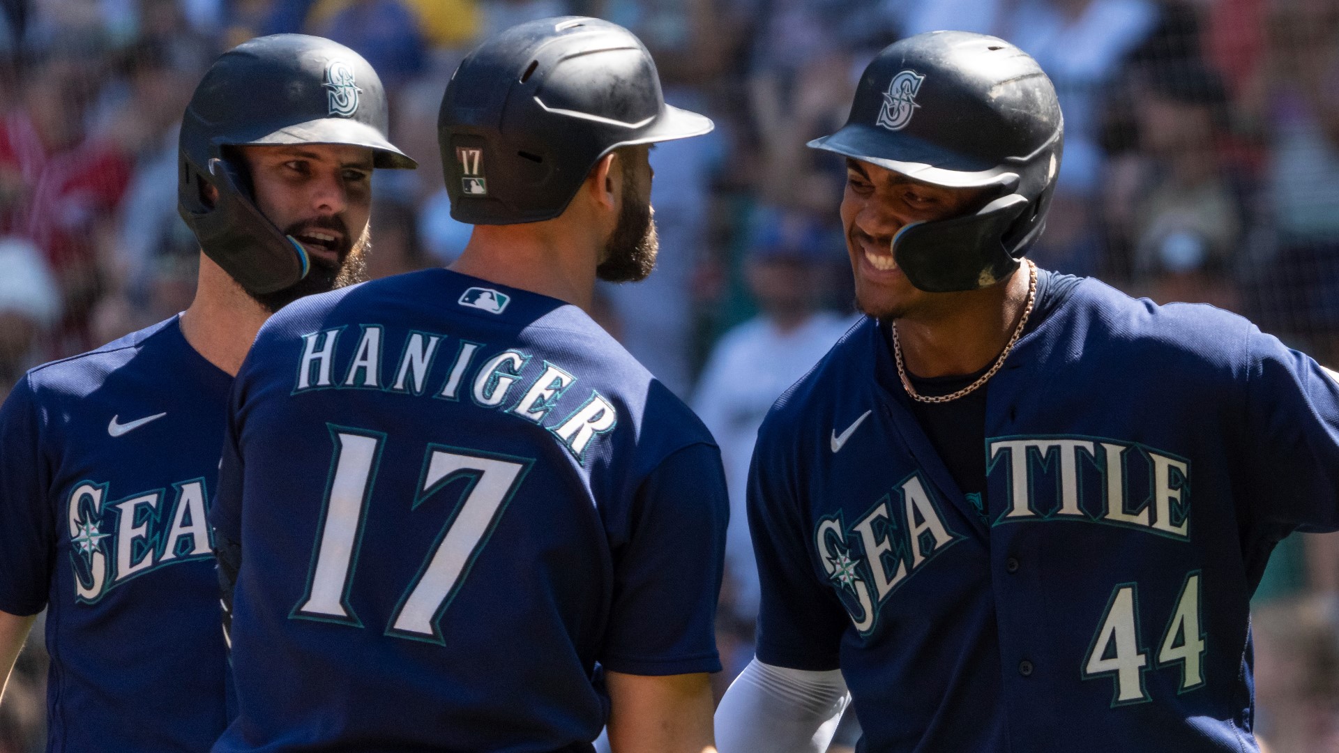 Mitch Haniger's homer lifts Mariners past Guardians 3-1 | king5.com