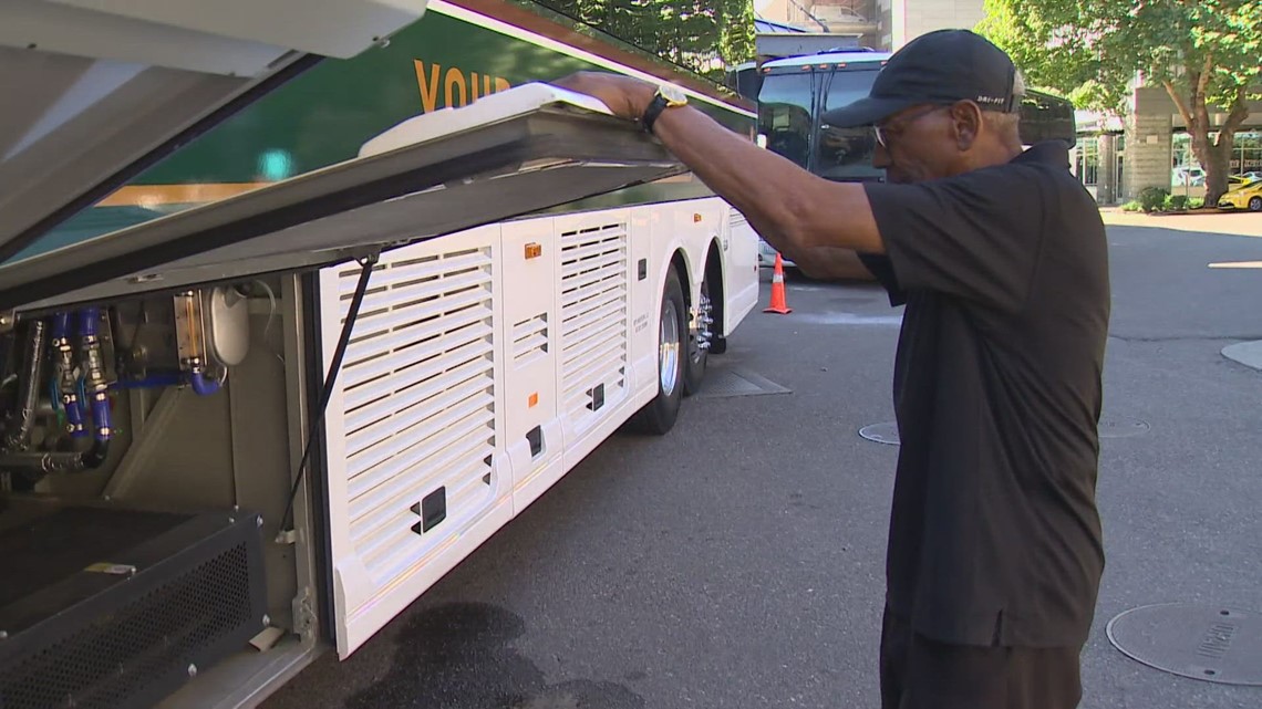 Amtrak's first electric bus to serve Pacific Northwest | king5.com