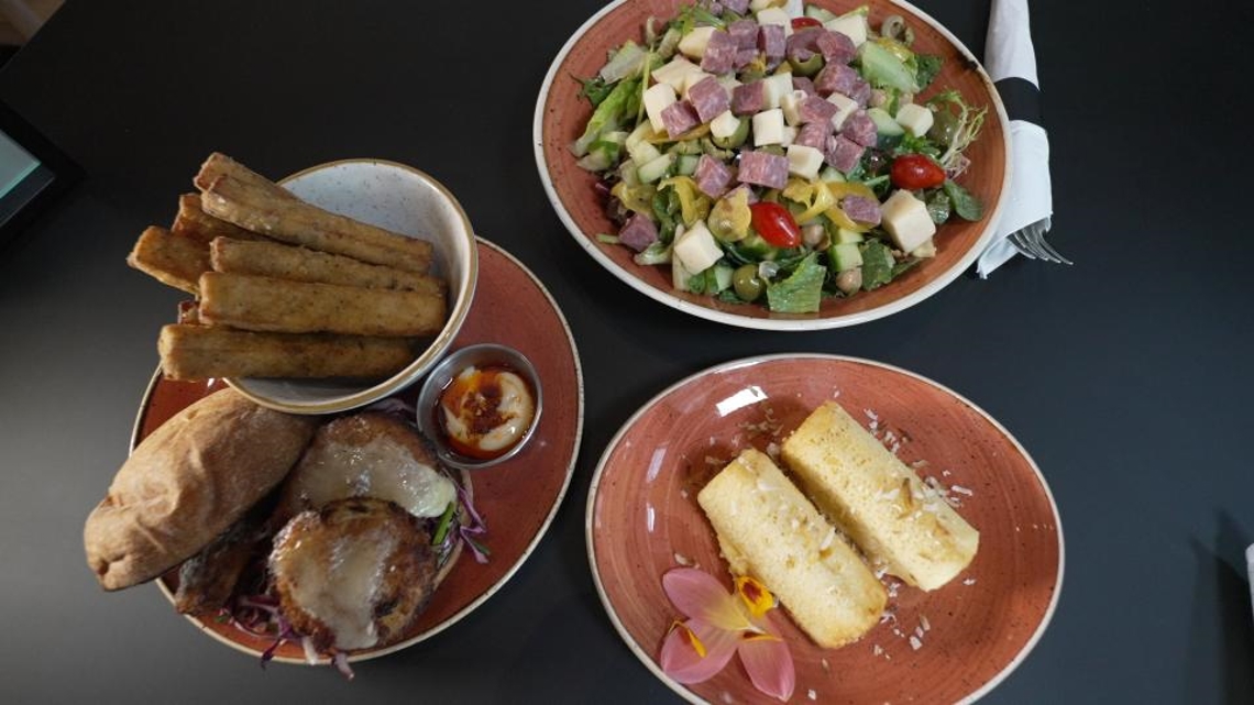 Fighting poverty in Seattle with flavorful food | king5.com